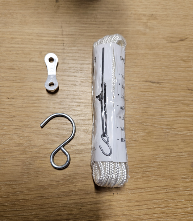 Rope with Adjuster and Hook Hanging Drinkers and feeders